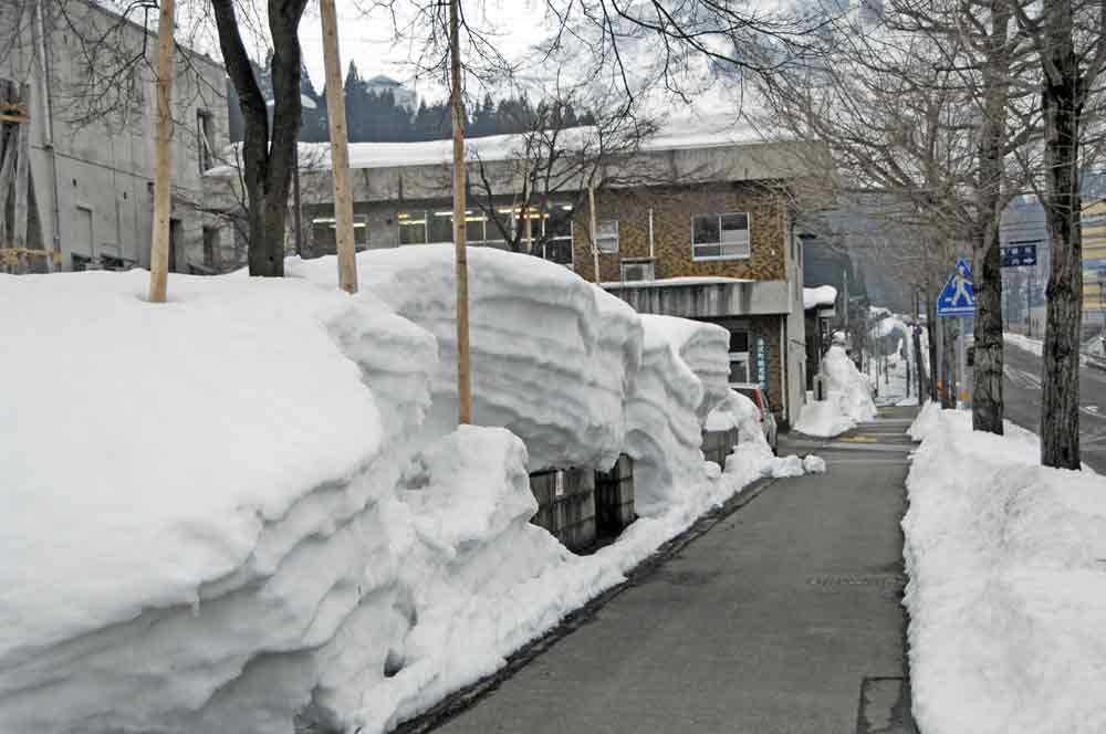AsiaPhotoStock, deep snow